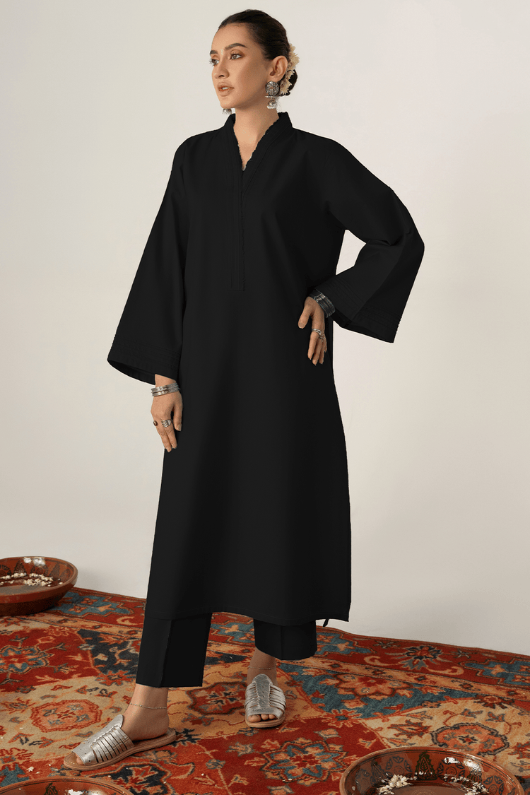 Luxury Women's Clothing in Pakistan - Noosh | Embroidered & Printed