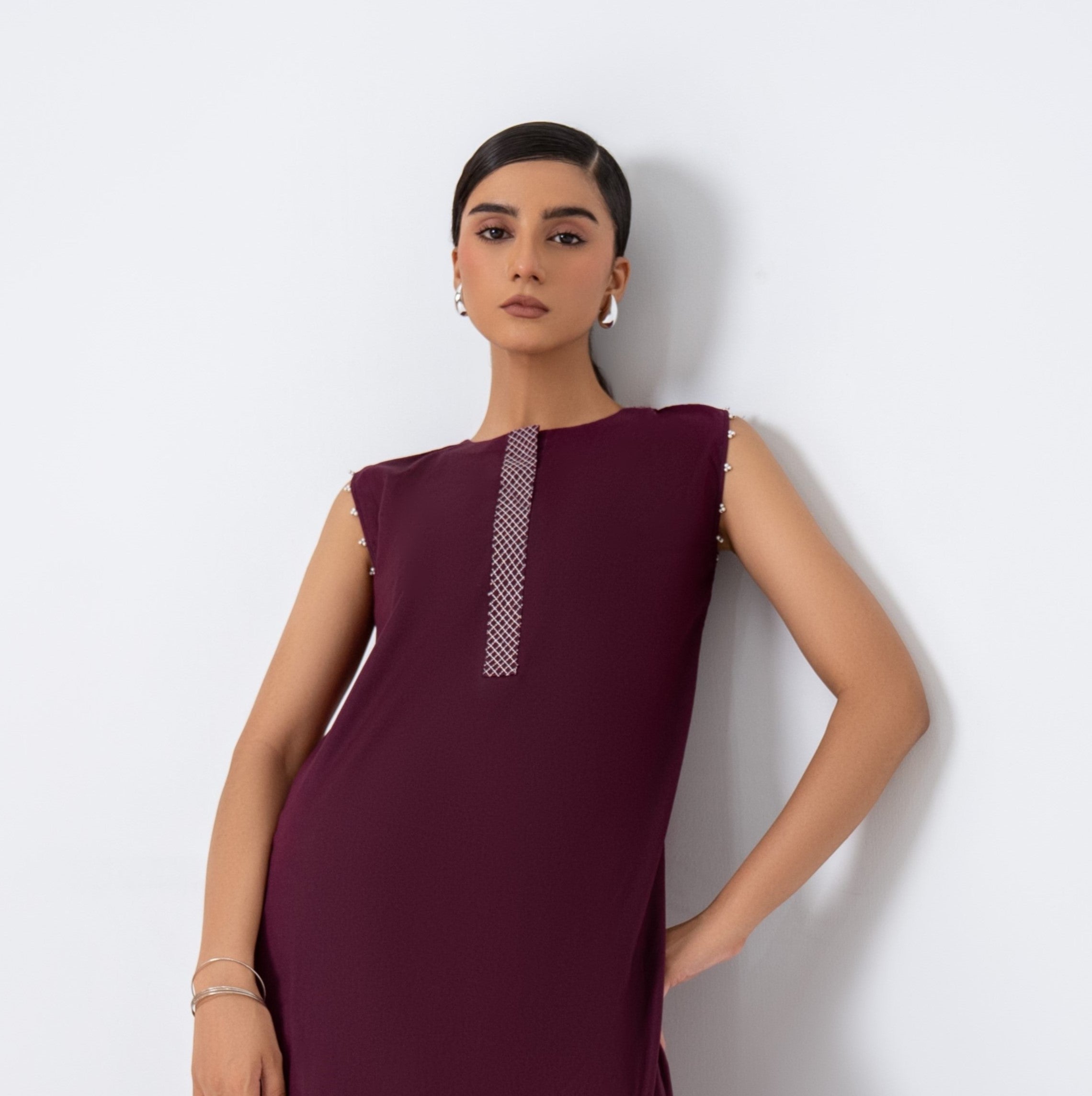 Luxury Women's Clothing in Pakistan - Noosh | Embroidered & Printed