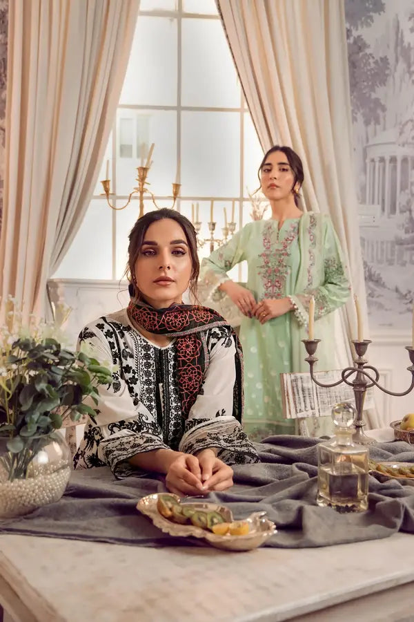 Luxury Women's Clothing in Pakistan - Noosh | Embroidered & Printed